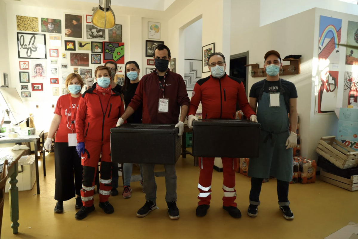 Rob de Matt, il locale di Milano che cucinerà pasti caldi per i ...